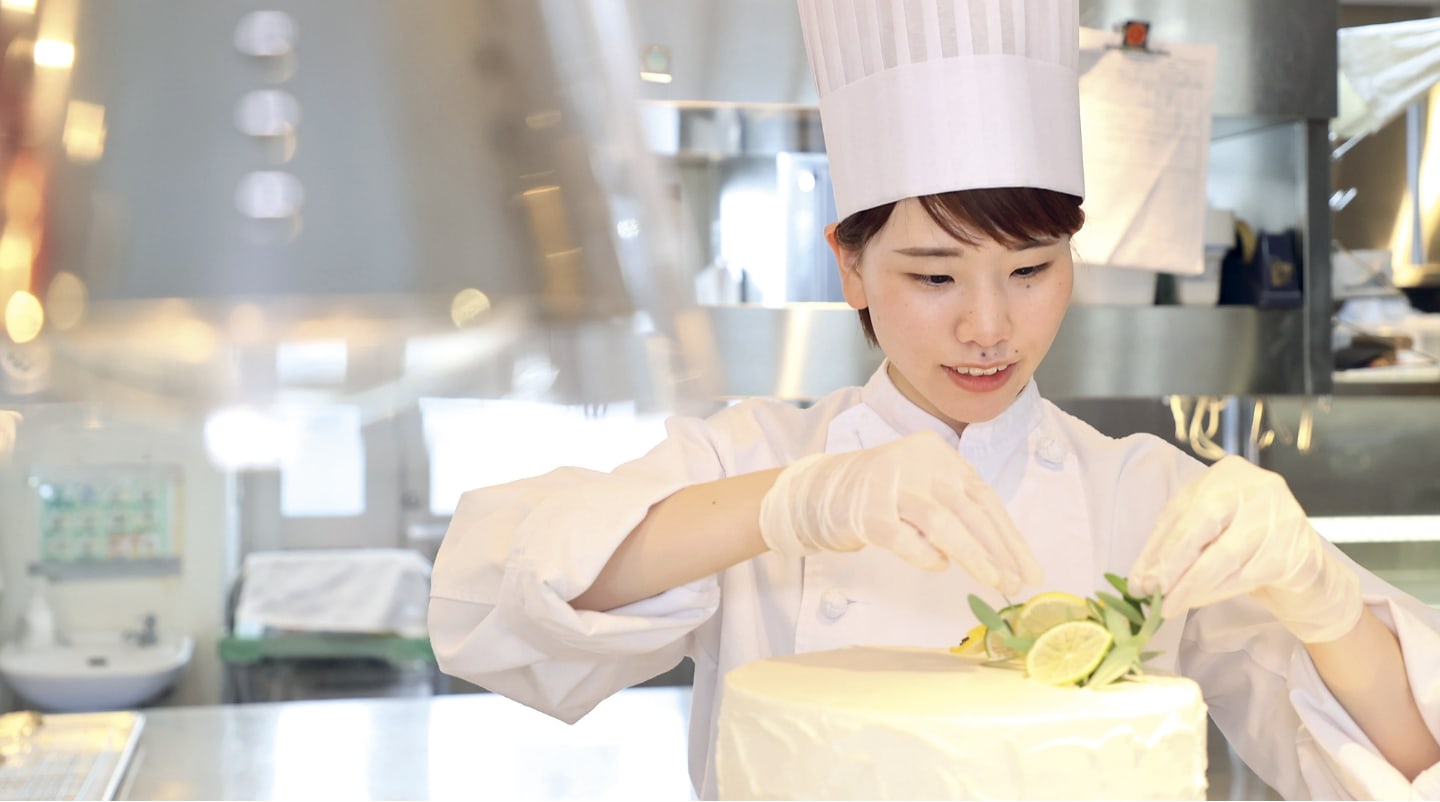 About the scholarship system | Sapporo Sweets ＆ Cafe College | Pastry ...